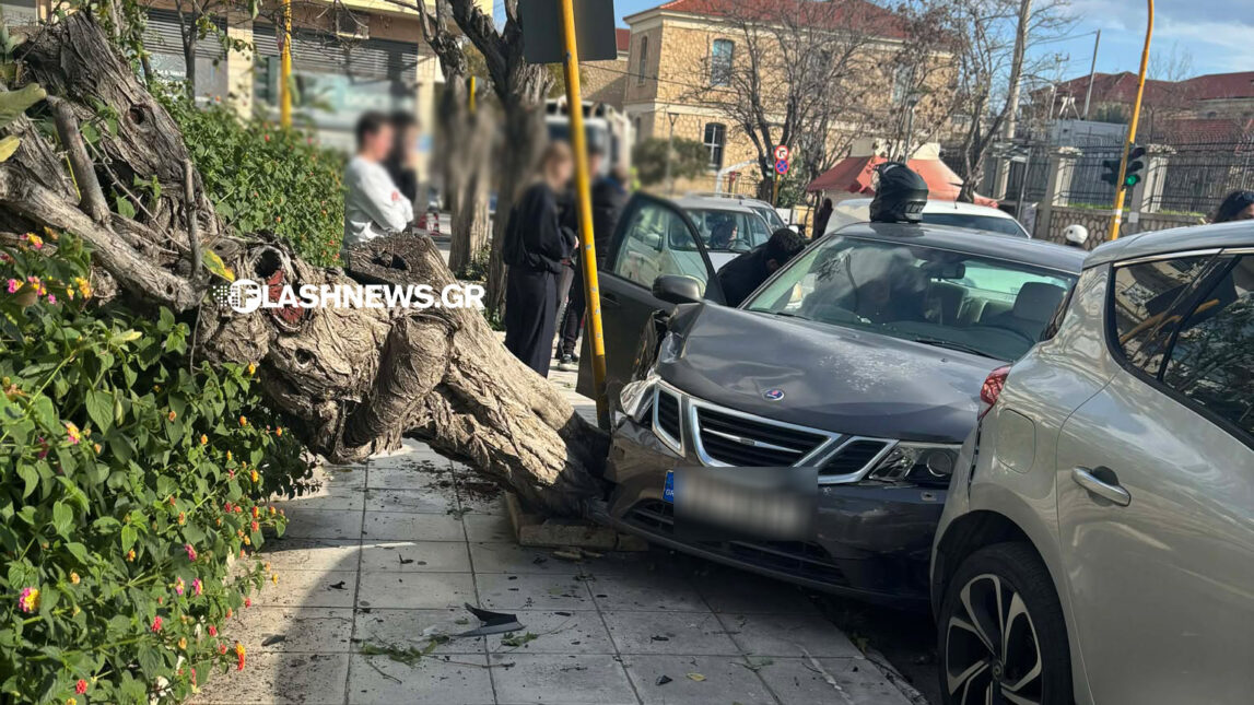 Χανιά: Τροχαίο ατύχημα με τραυματισμό - Όχημα έπεσε πάνω σε δέντρο